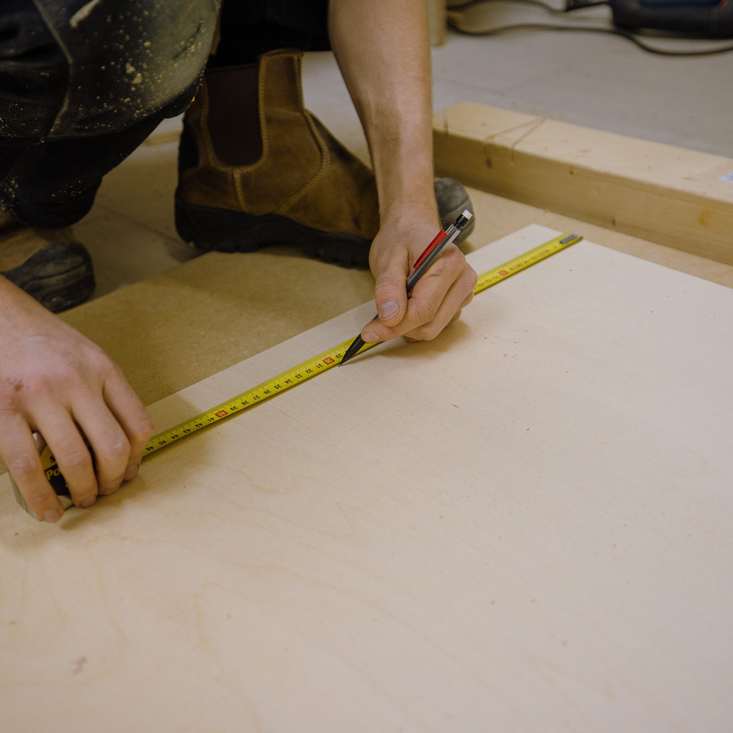Layers81 - De Multiplex Tafel op maat