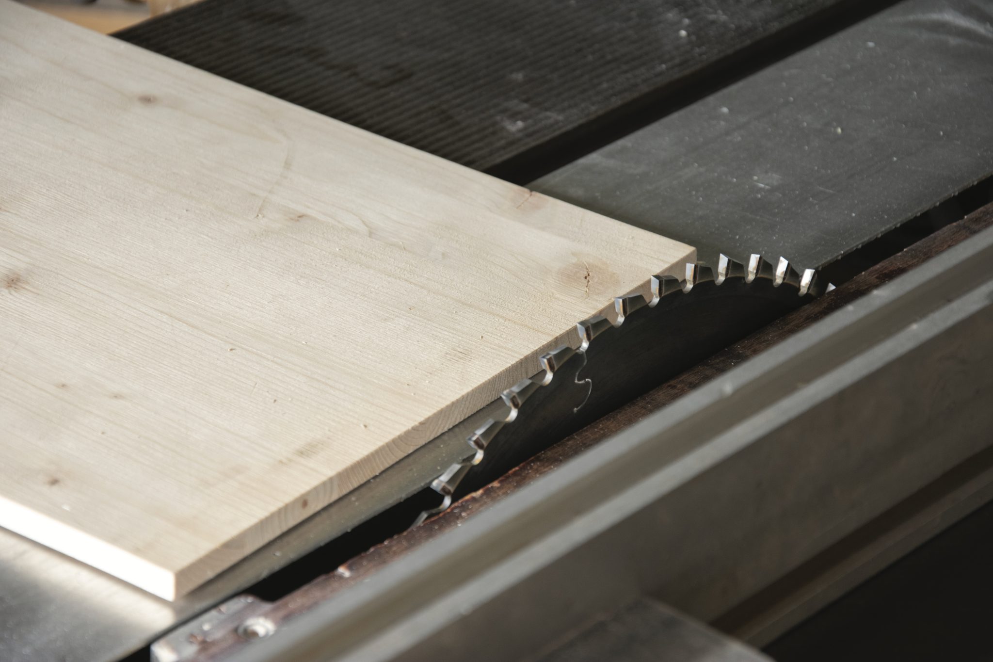 Layers81 - De Multiplex Tafel op maat